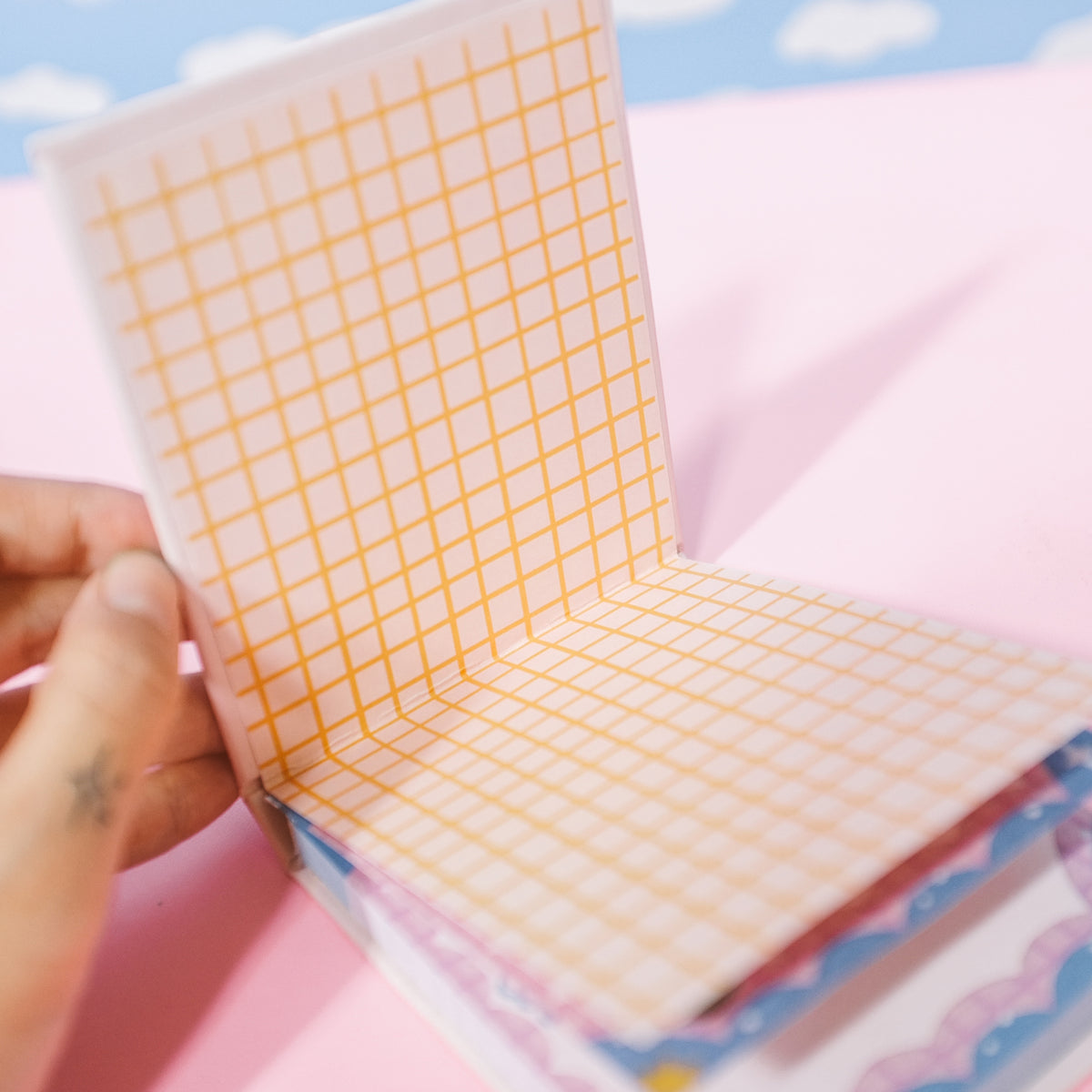 Think Happy Thoughts Notepad – Liunic-OnThings